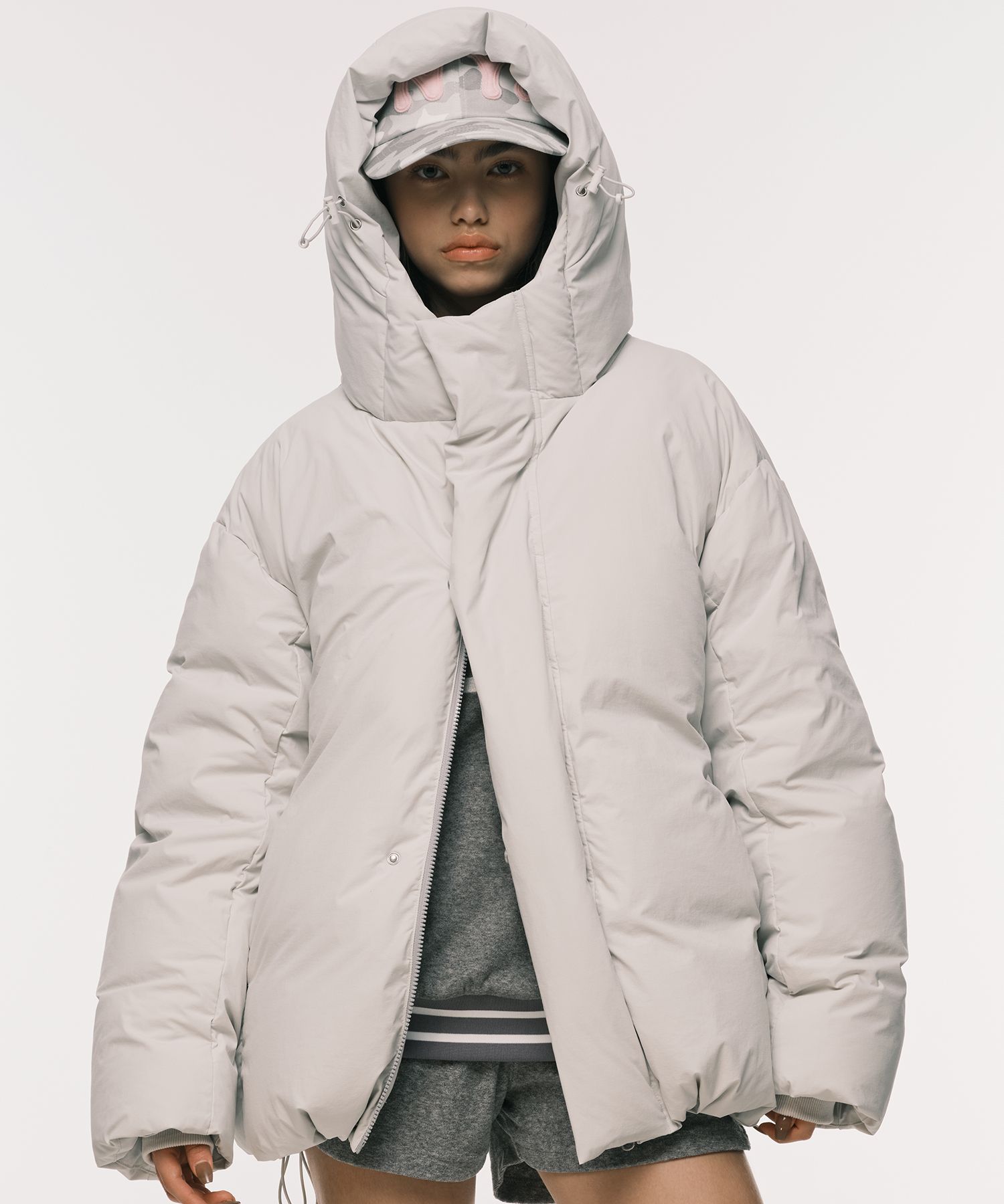 MUSINSA | NYXX HOOD DOWN PUFFER LIGHT GREY