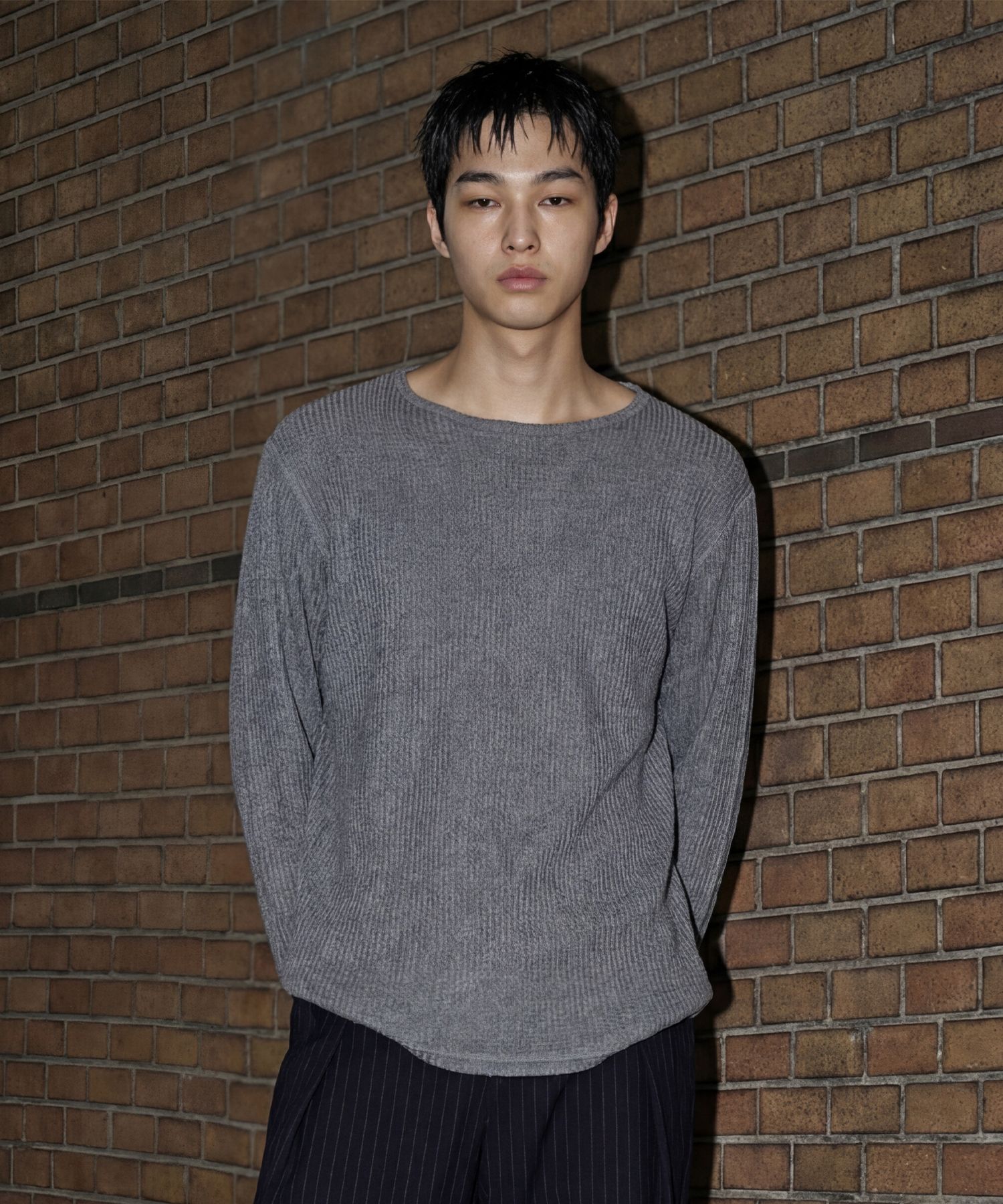 MUSINSA | BALLUTE BOAT NECK FINGER HOLE LONG SLEEVE (CHARCOAL WAFFLE)