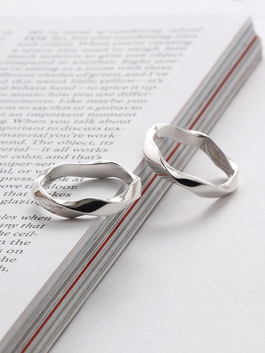 MUSINSA | SHOVEOFF [Silver 925] SVR-S605 Twist Daily Silver Friendship Couple Ring