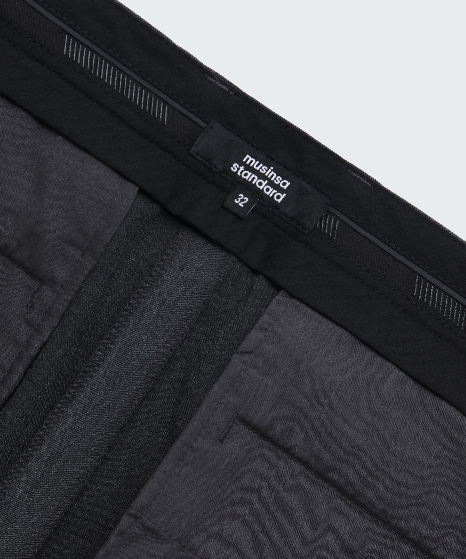 MUSINSA | MUSINSA STANDARD TAPERED HIDDEN ELASTIC WAISTBAND CROPPED ...