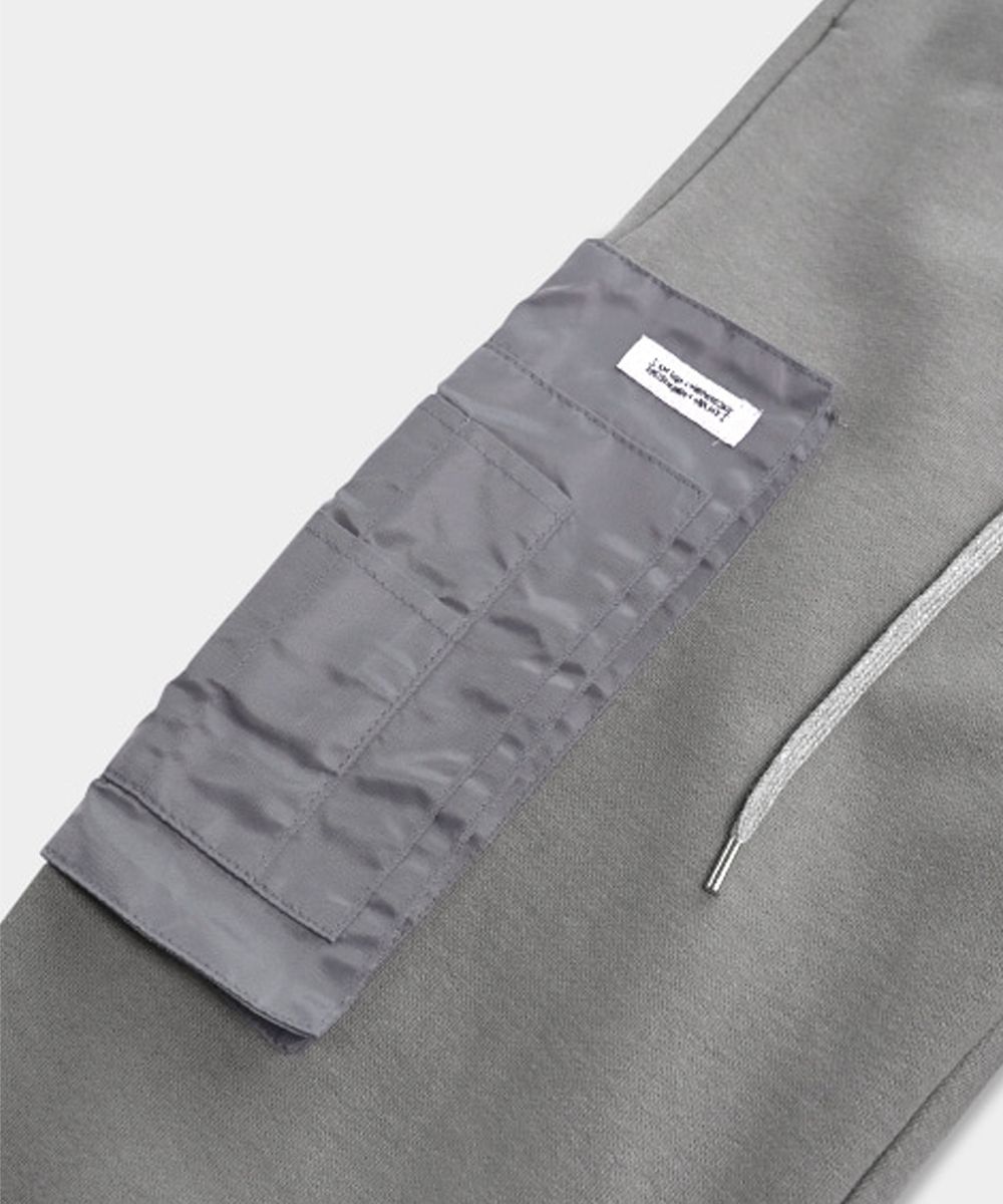 MUSINSA | I AM NOT A HUMAN BEING POCKET DETAIL SWEATPANTS - CHARCOAL