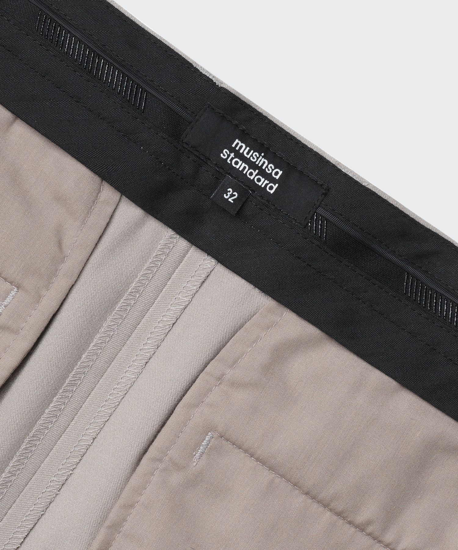 MUSINSA | MUSINSA STANDARD TAPERED HIDDEN ELASTIC WAISTBAND CROPPED ...