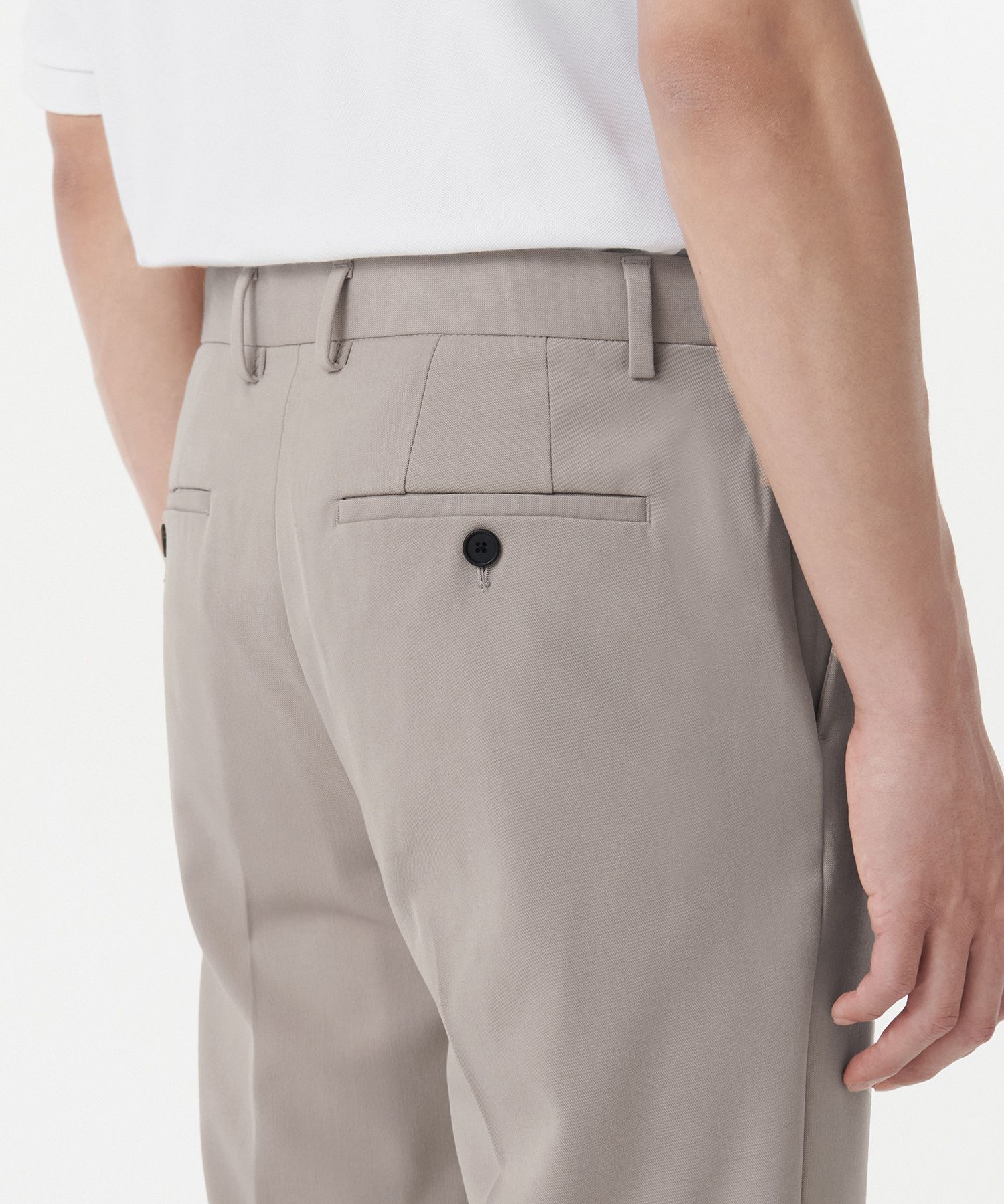 MUSINSA | MUSINSA STANDARD TAPERED HIDDEN ELASTIC WAISTBAND CROPPED ...