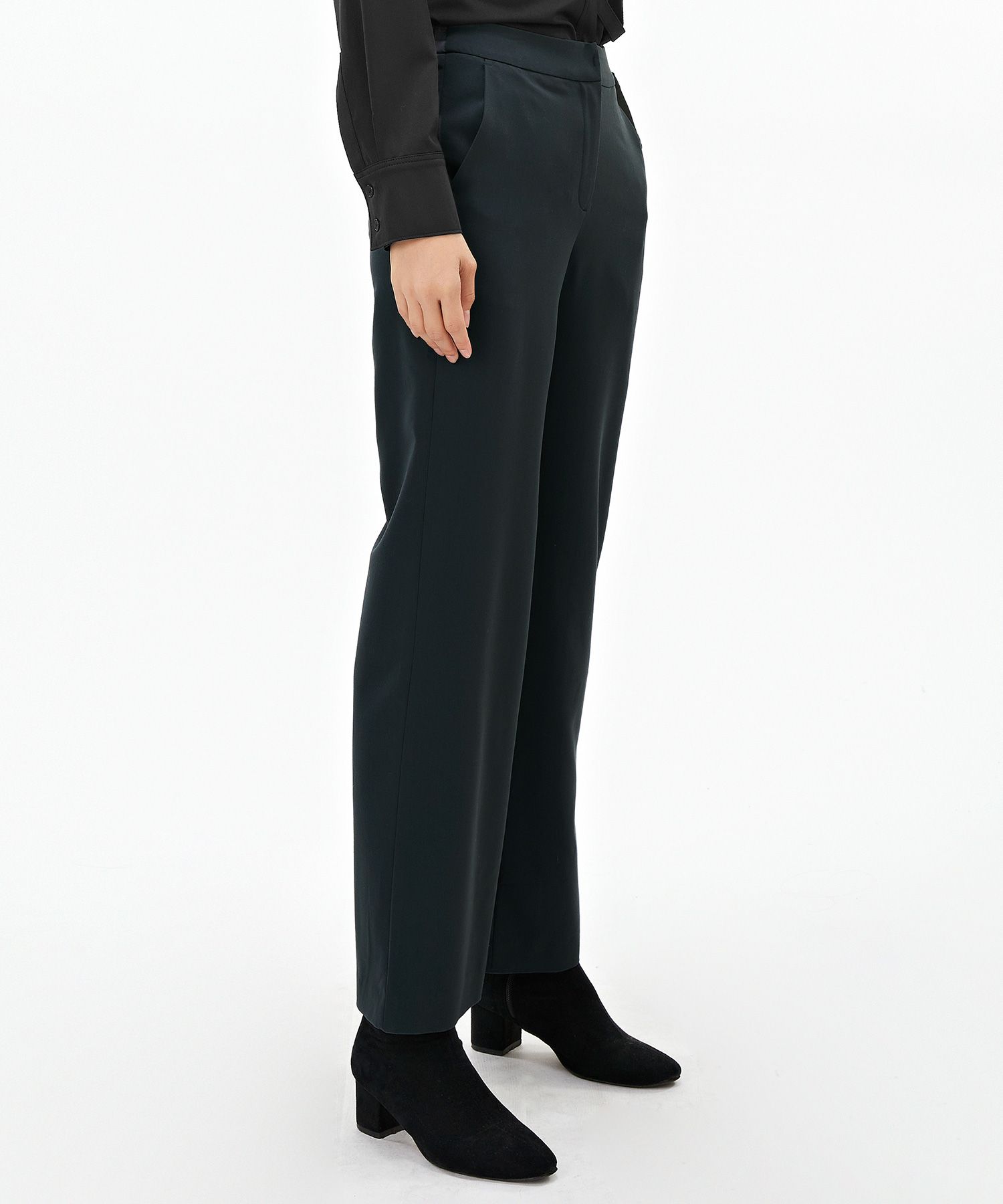 MUSINSA | CHASECULT Women's Straight Modern Slacks-AERG2252B09