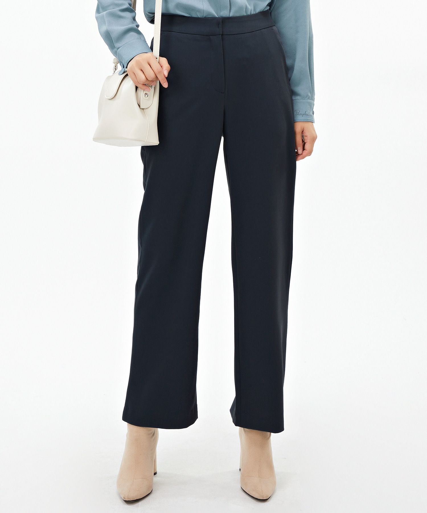 MUSINSA | CHASECULT Women's Straight Modern Slacks-AERG2252B09