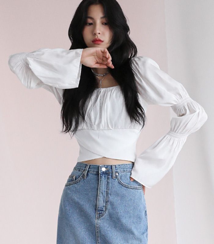 MUSINSA | AVANDRESS BACK RIBBON SQUARE NECK BLOUSE WHITE