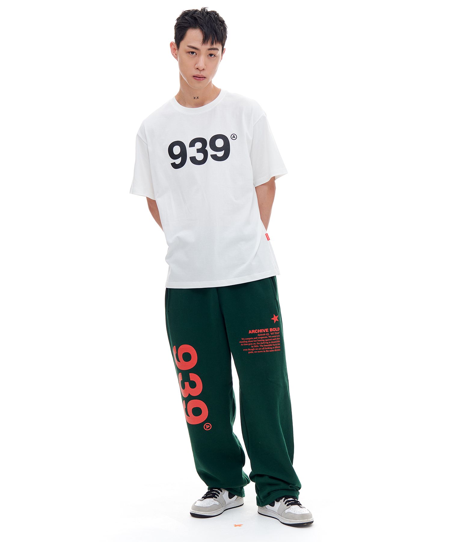 MUSINSA公式 | ARCHIVE BOLD 939 LOGO SWEAT PANTS_DEEP GREEN