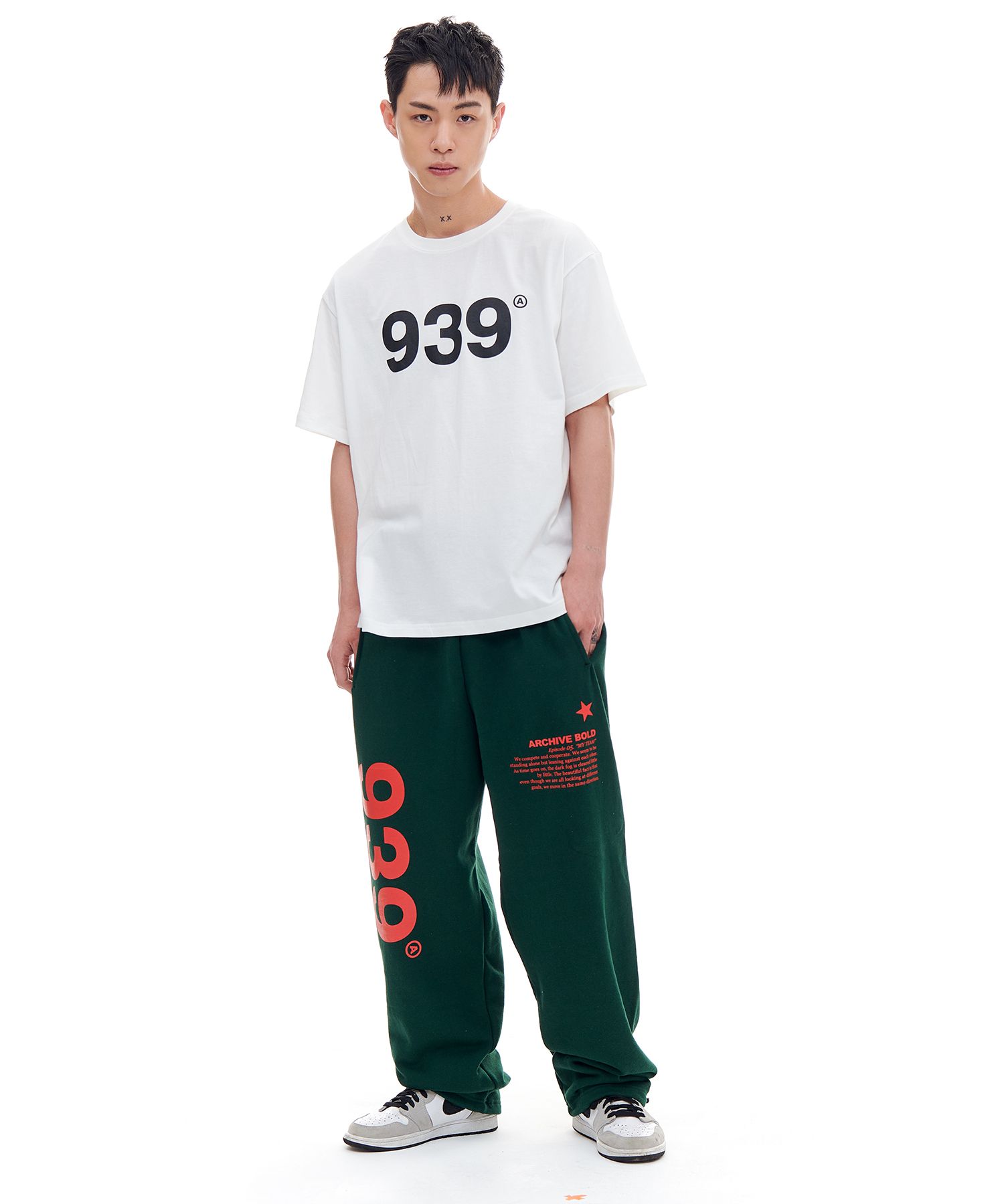 MUSINSA公式 | ARCHIVE BOLD 939 LOGO SWEAT PANTS_DEEP GREEN