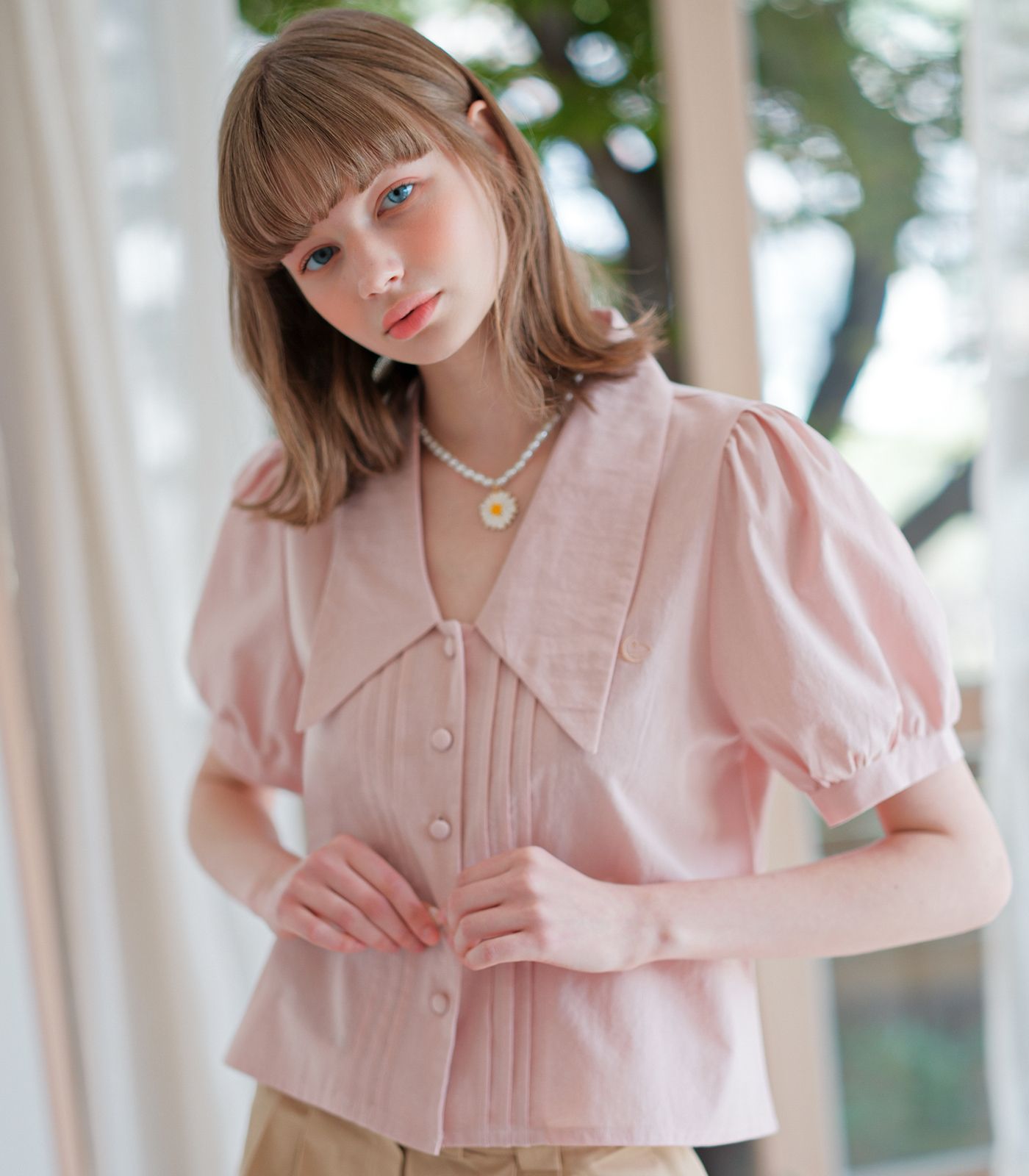 MUSINSA | AVANDRESS Big Collar Puff Blouse SORA