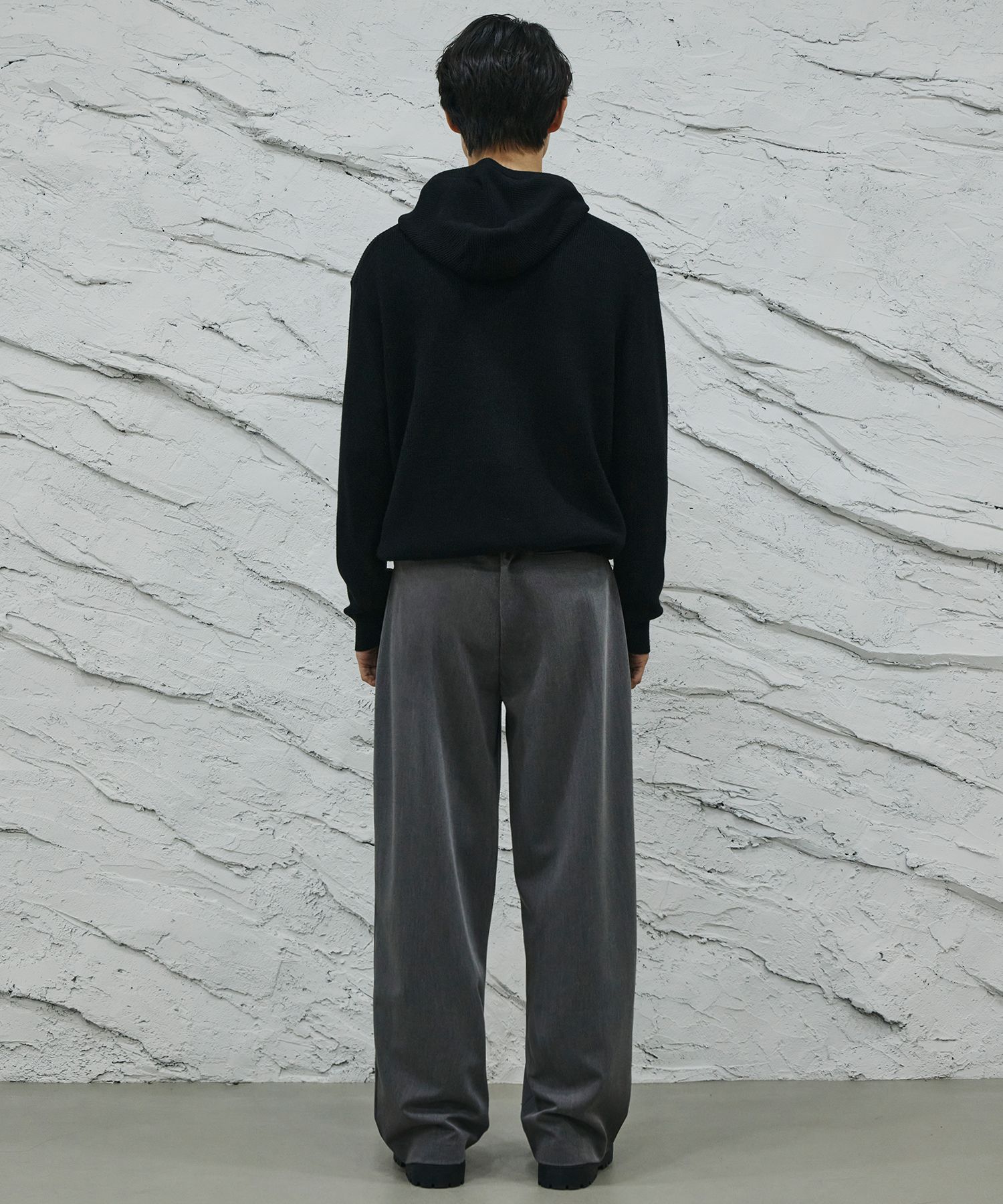 MUSINSA | SIGNATURE Double chin wide slacks [grey]