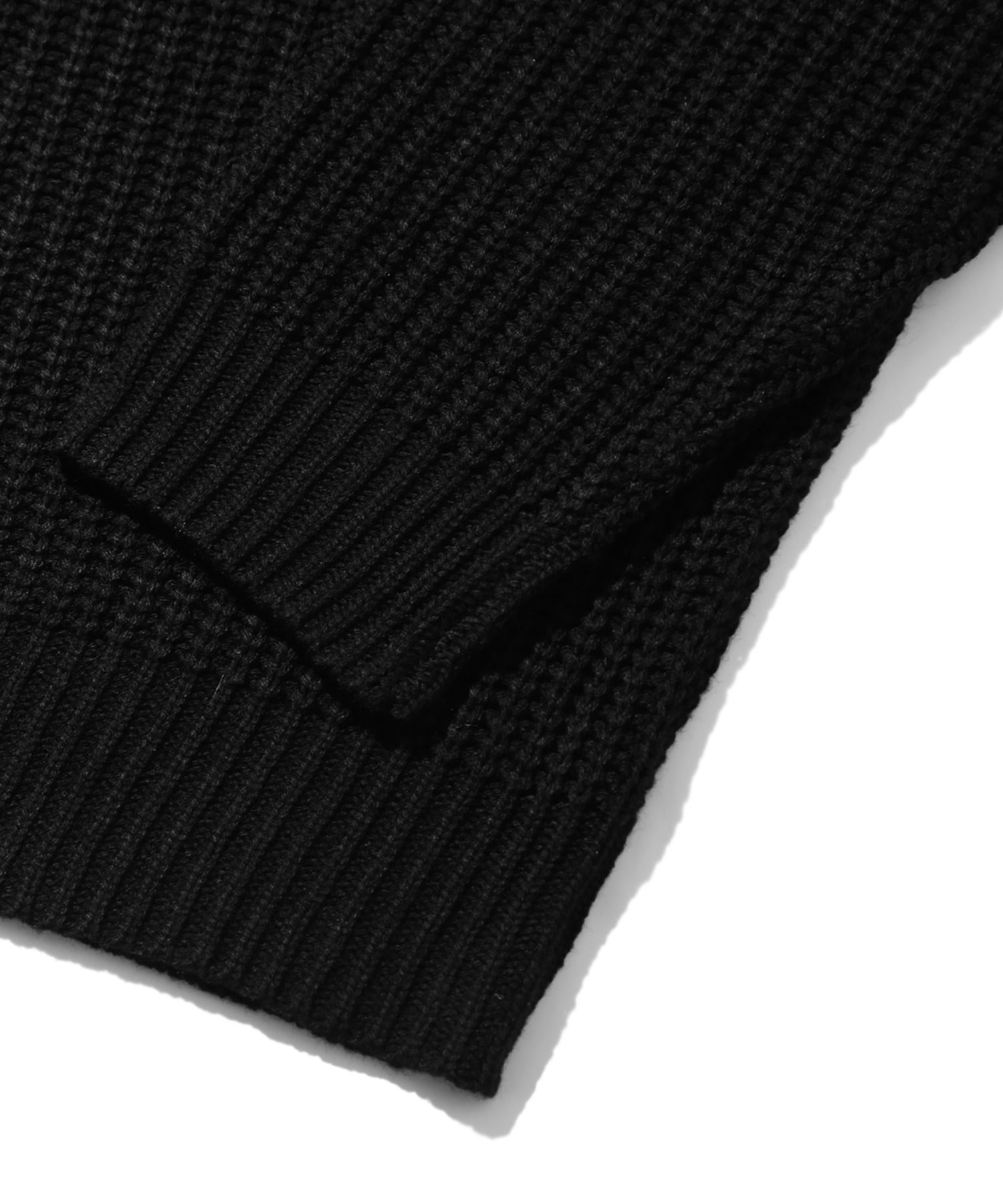 MUSINSA | TRILLION Washable Half Zip-up Collar Neck Hachi Knit_PURE BLACK