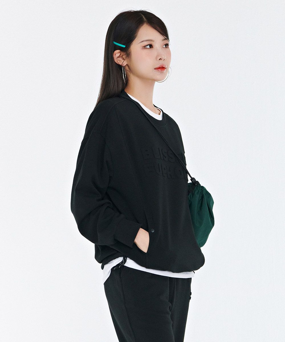 MUSINSA | CHASECULT Women's Embossed Graphic Hem String T-Shirt ...