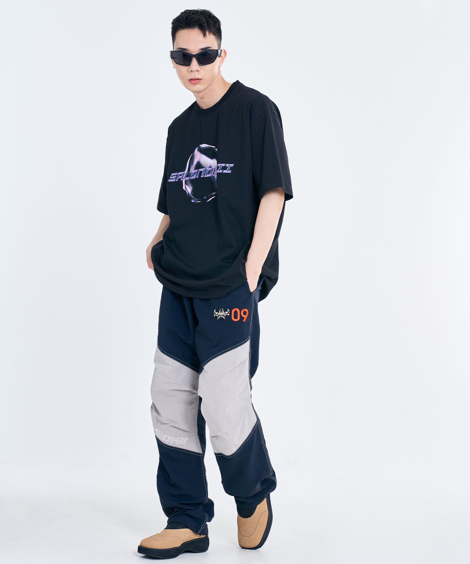 MUSINSA | SALON DE KII Knee Panel Nylon Track Pants Navy