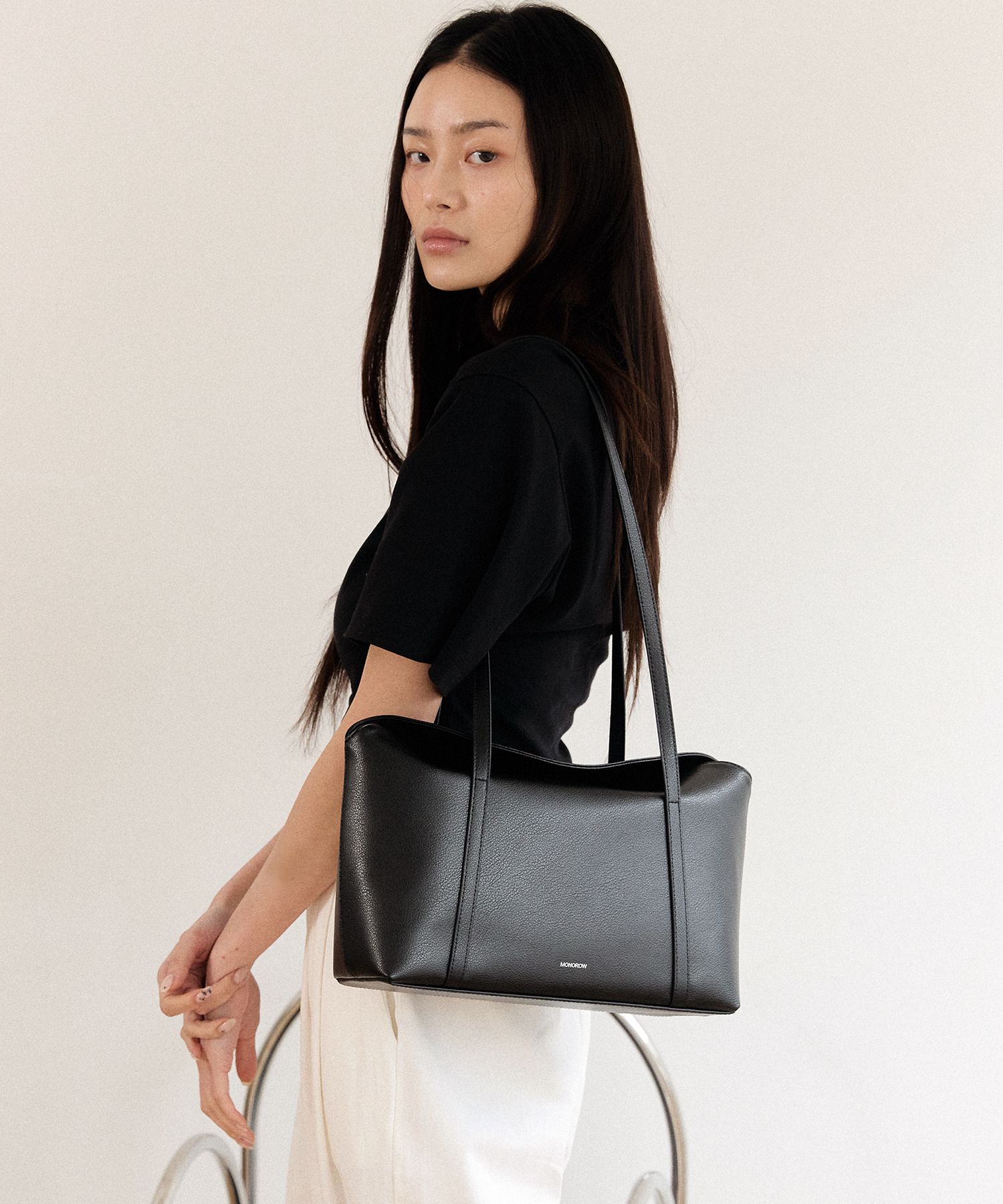 MUSINSA | MONOROW SARA BAG BLACK