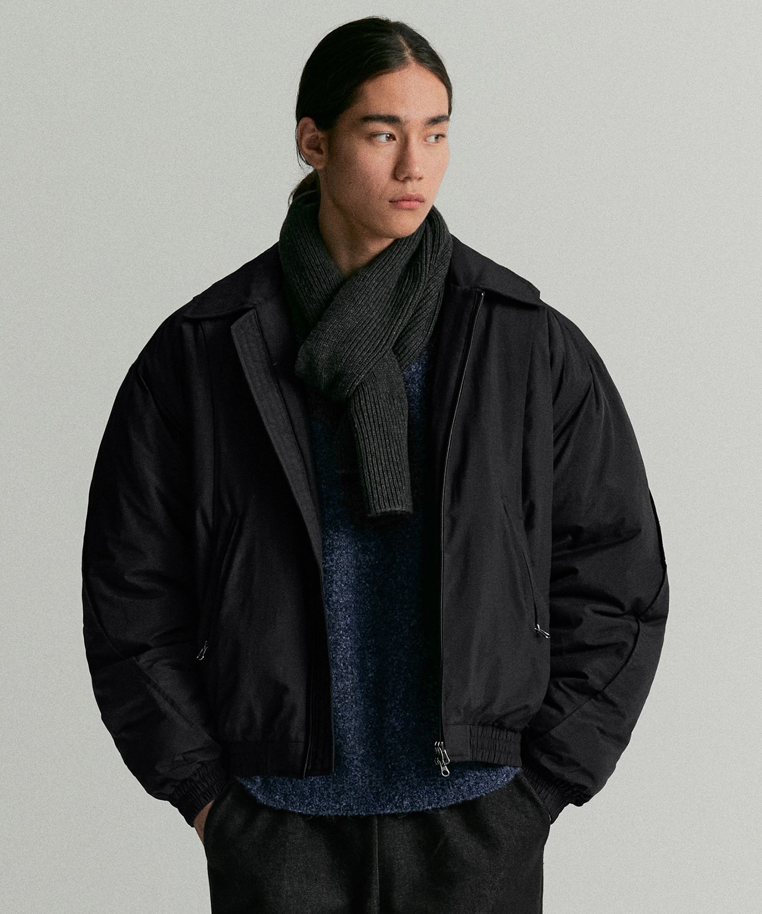 MUSINSA | COSTUME O'CLOCK Curved two-way aviation padding jumper black ...