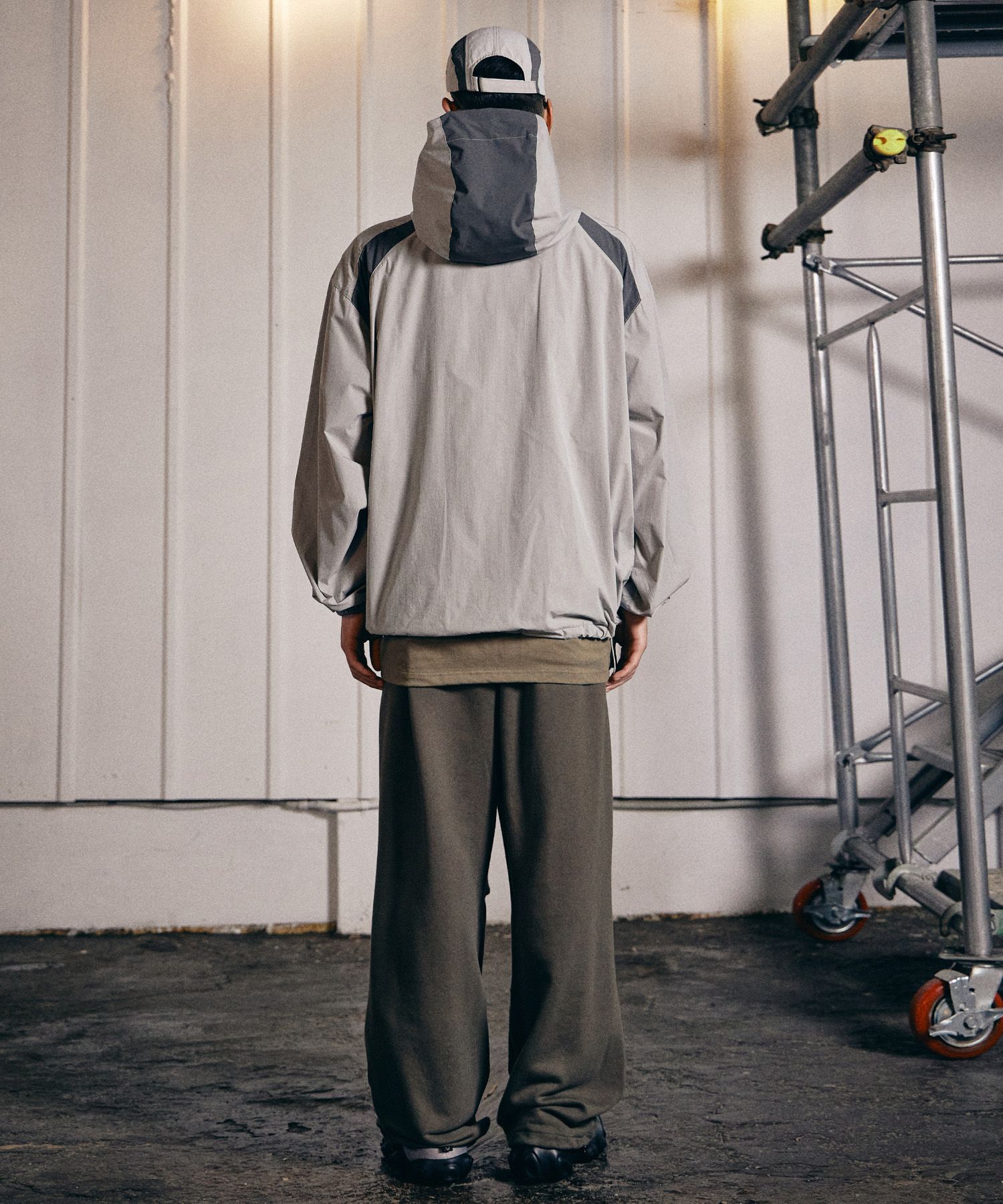 MUSINSA | FILLUMINATE Taslan Windtaker Jacket - Light Gray