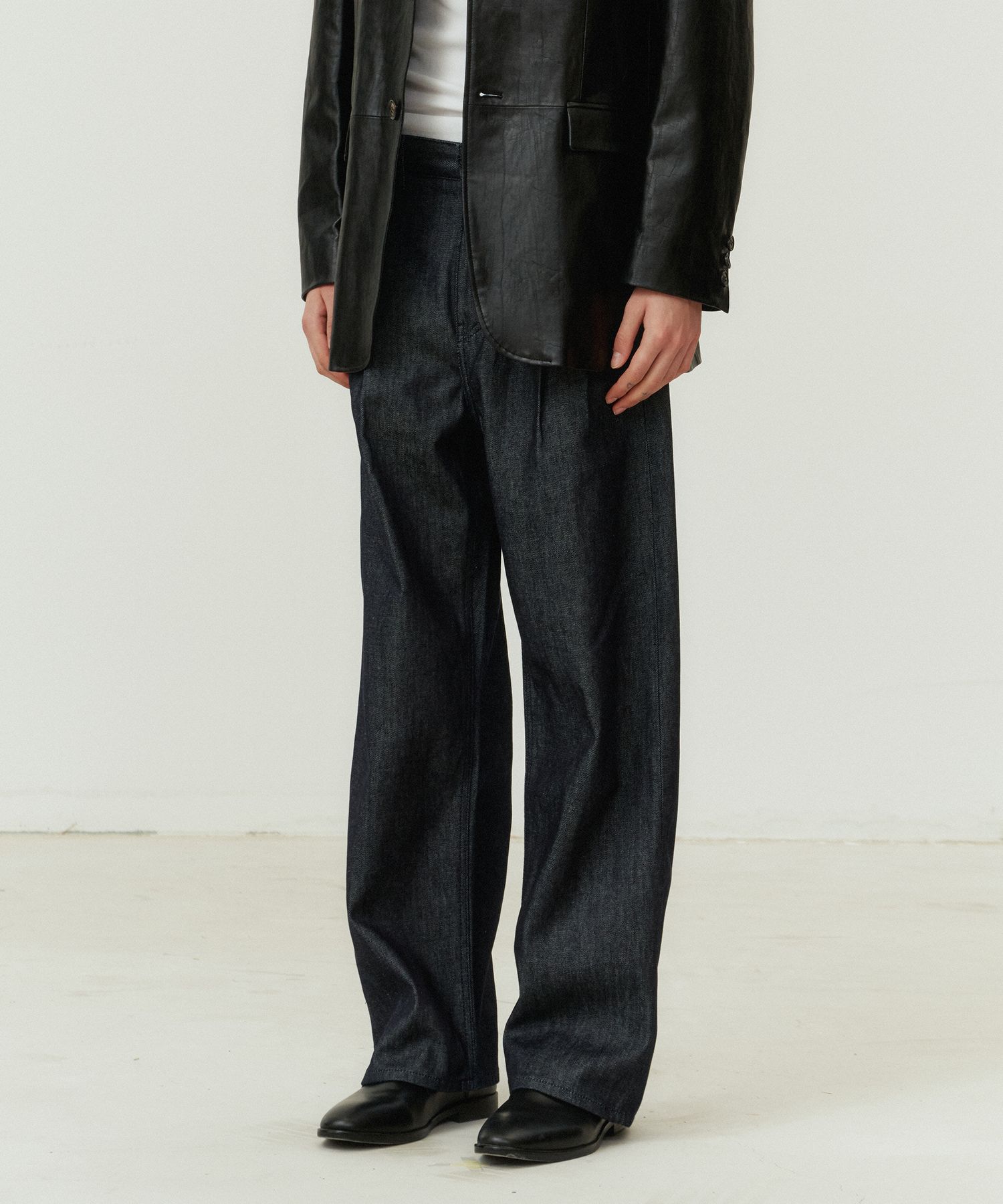 MUSINSA | FOTTNERS Two Tuck Wide Mid Blue Jeans