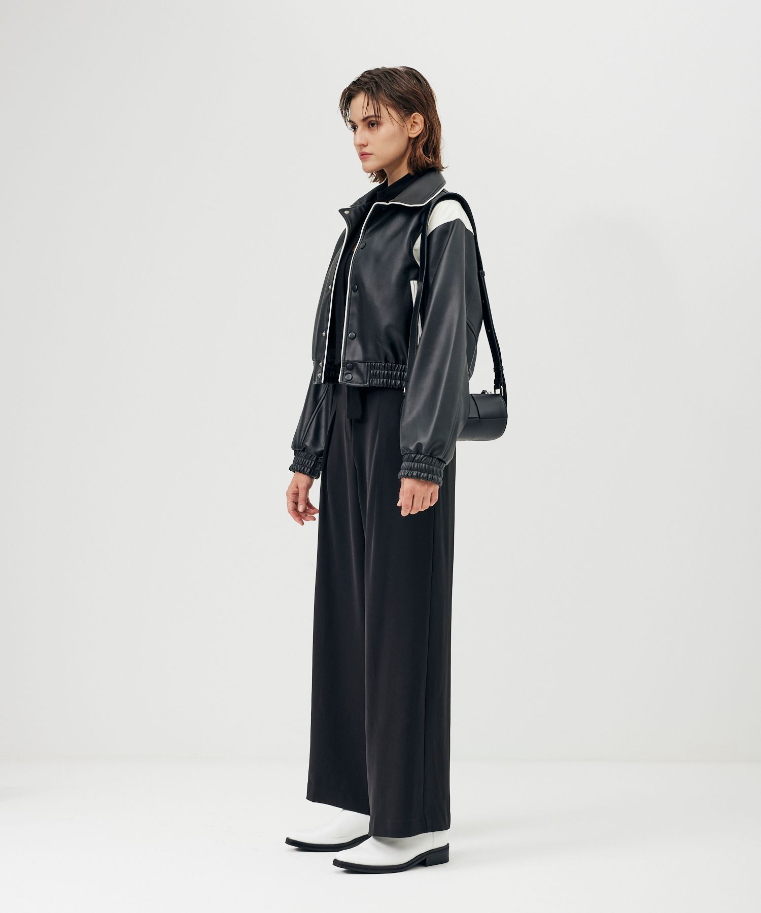 MUSINSA | VIVABROWN 85-VIVA013 [Neutral] Fluid two-tuck wide pants black