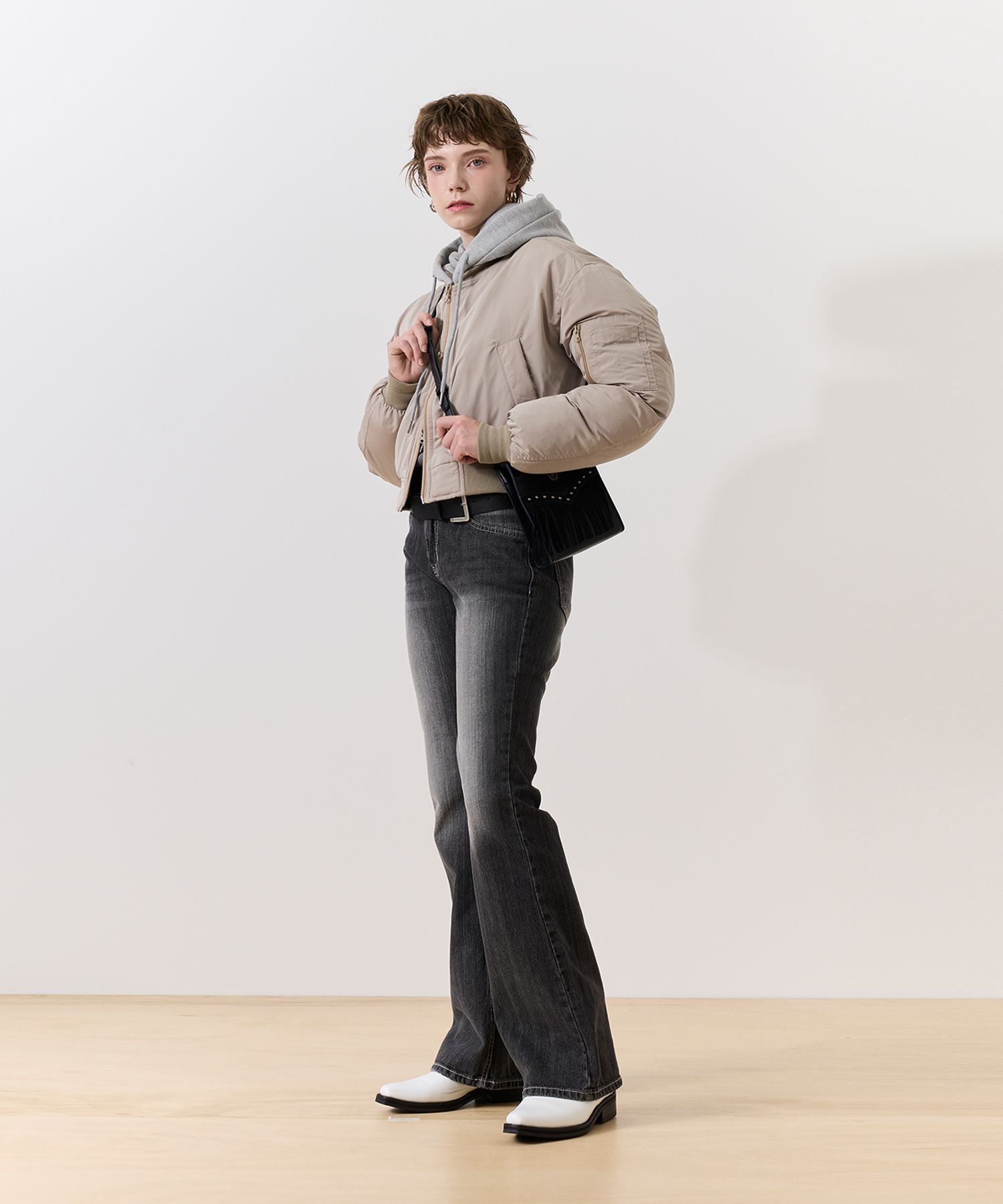 MUSINSA公式 | VIVABROWN 85-VIVA018 [2-way] Hood layered crop short padding beige