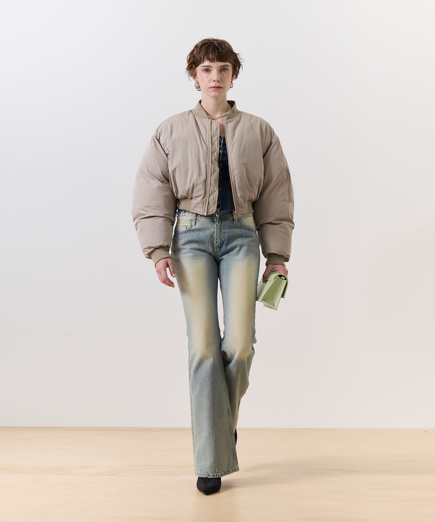 MUSINSA公式 | VIVABROWN 85-VIVA021 [2-way] ma-1 crop short padding beige