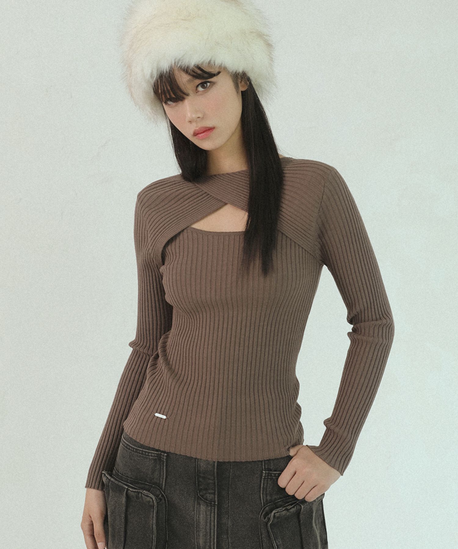 MUSINSA | AVANDRESS Vera Twist Hole Knit - 3COL