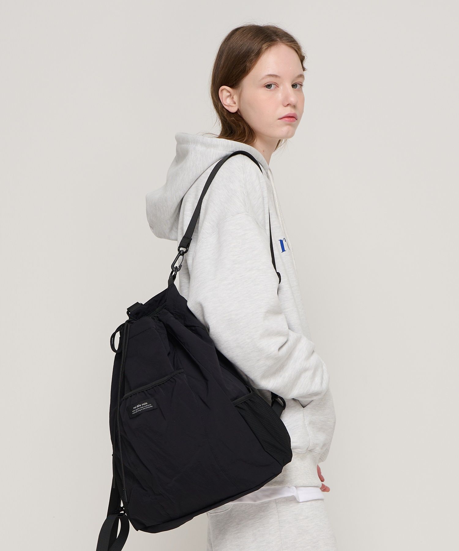MUSINSA公式 | ROIDESROIS Drawstring backpack (black)