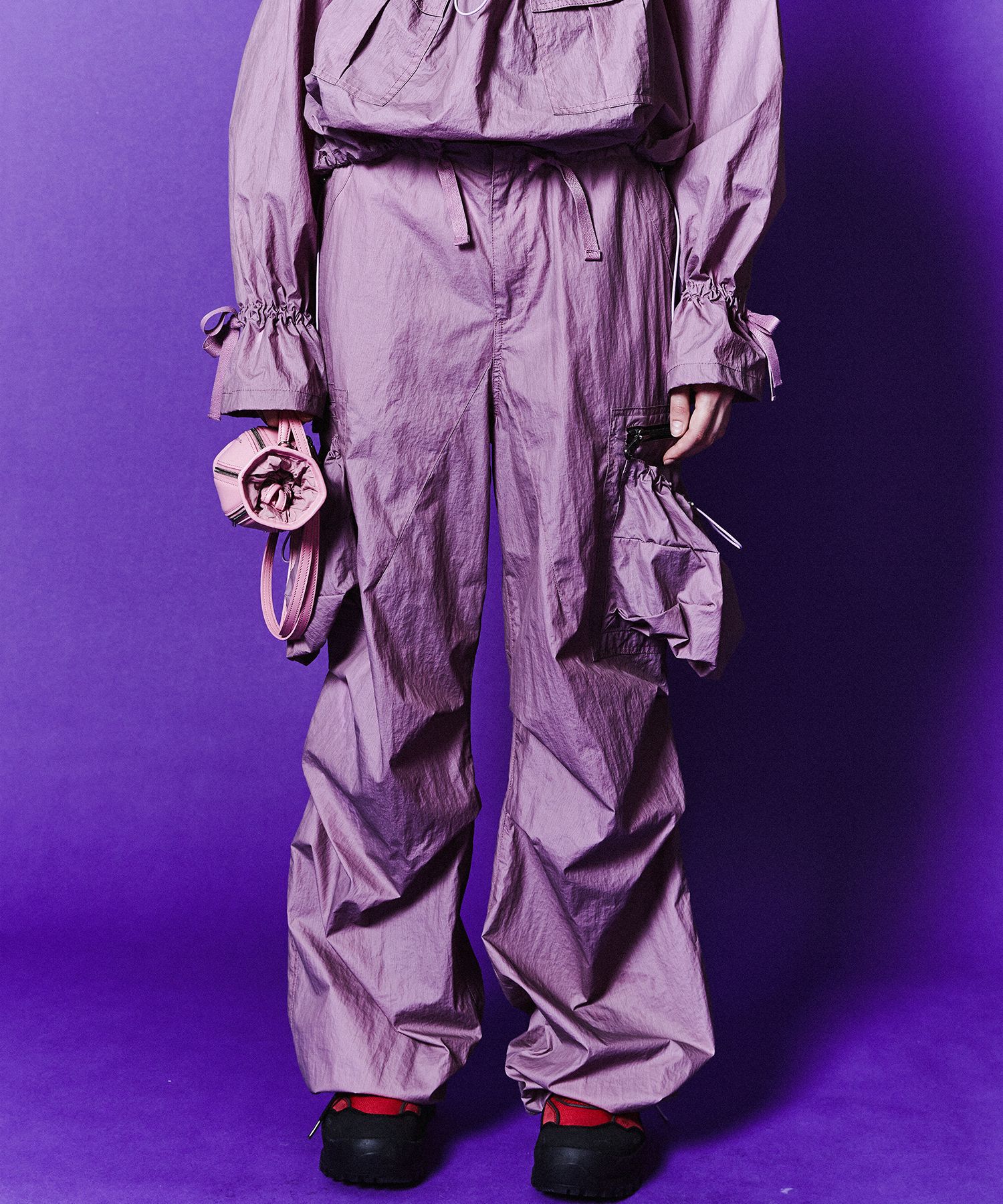 MUSINSA | ANDERSSON BELL FOR WOMEN Balloon Pocket Parashut Pants ...