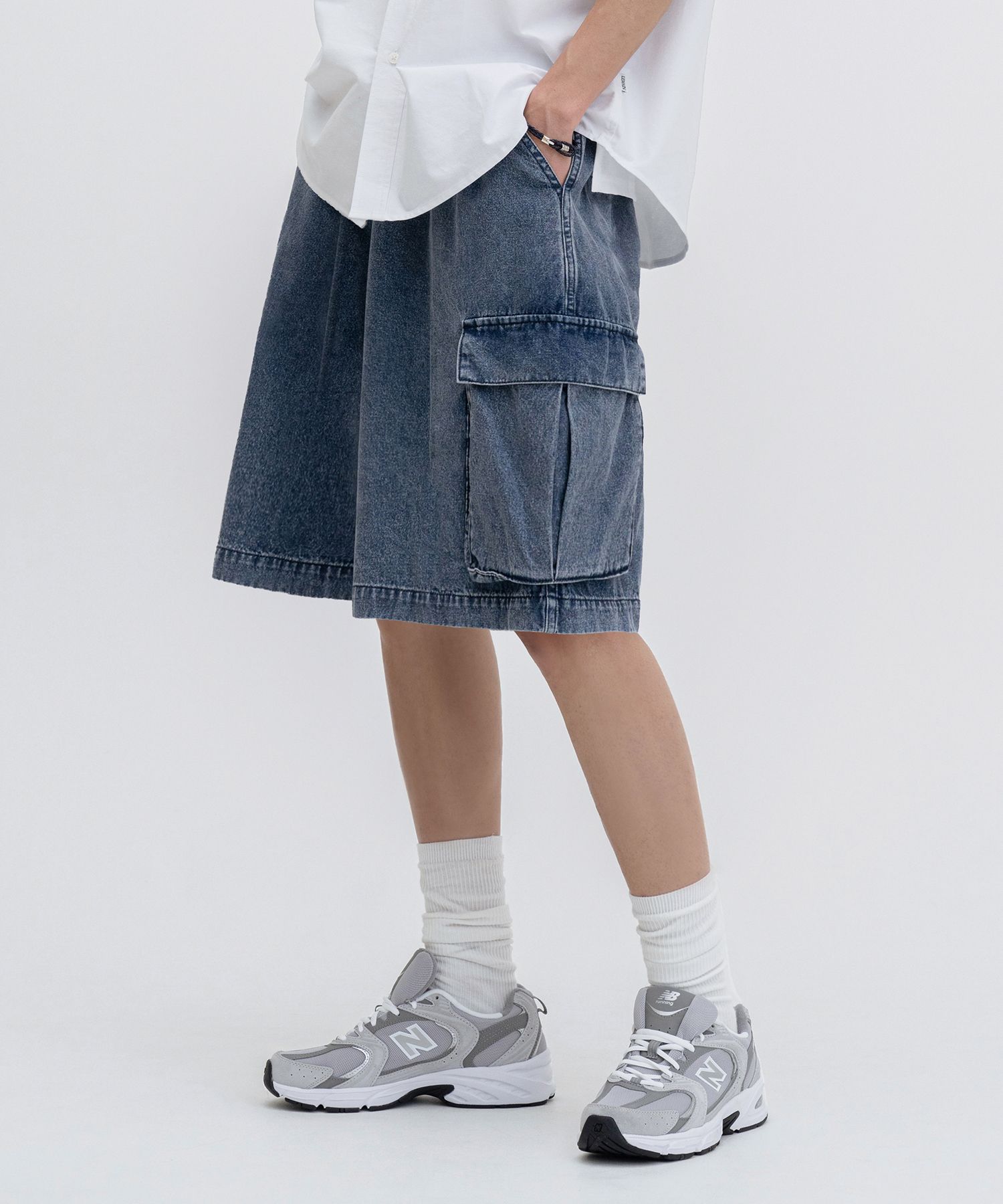 MUSINSA | LEMAIN SECOND [2PACK] BERMUDA WIDE ONE-TUCK CARGO DENIM SHORTS - LIGHT BLUE/MEDIUM BLUE