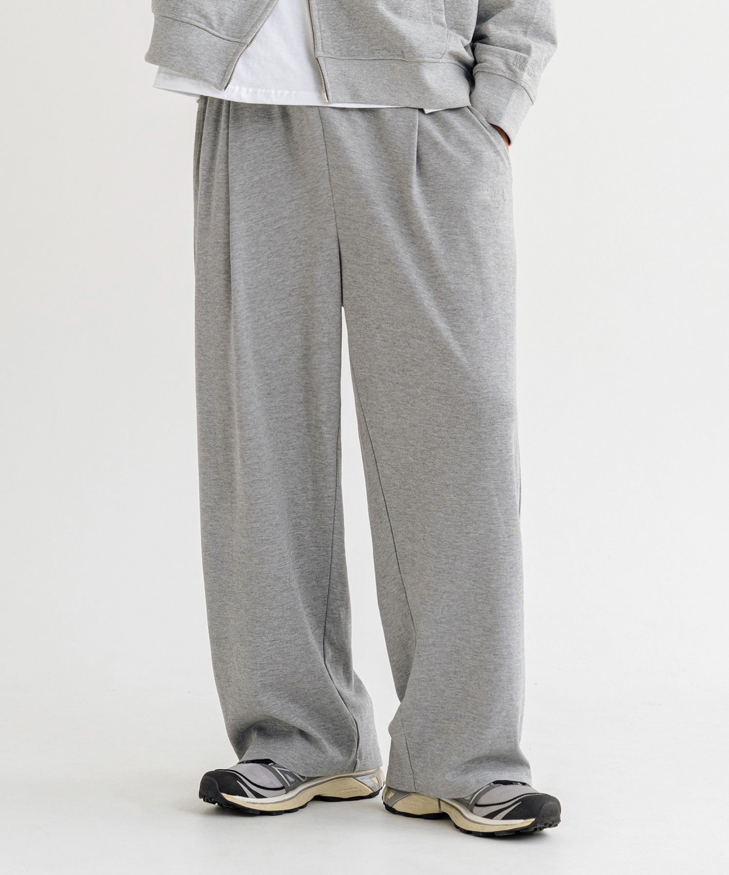 MUSINSA | LEMAIN SECOND [2PACK] ONE-TUCK WIDE SWEAT PANTS - BLACK/GRAY