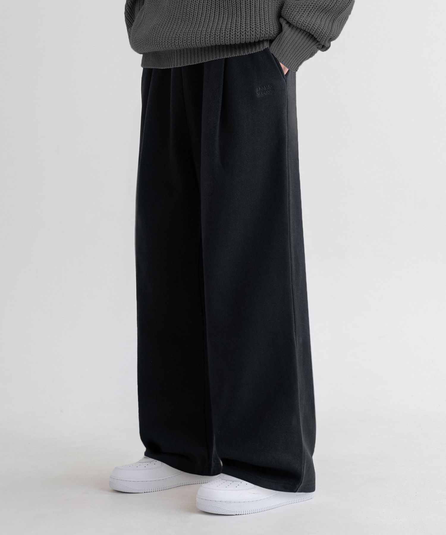 MUSINSA | LEMAIN SECOND [2PACK] ONE-TUCK WIDE SWEAT PANTS - BLACK/GRAY