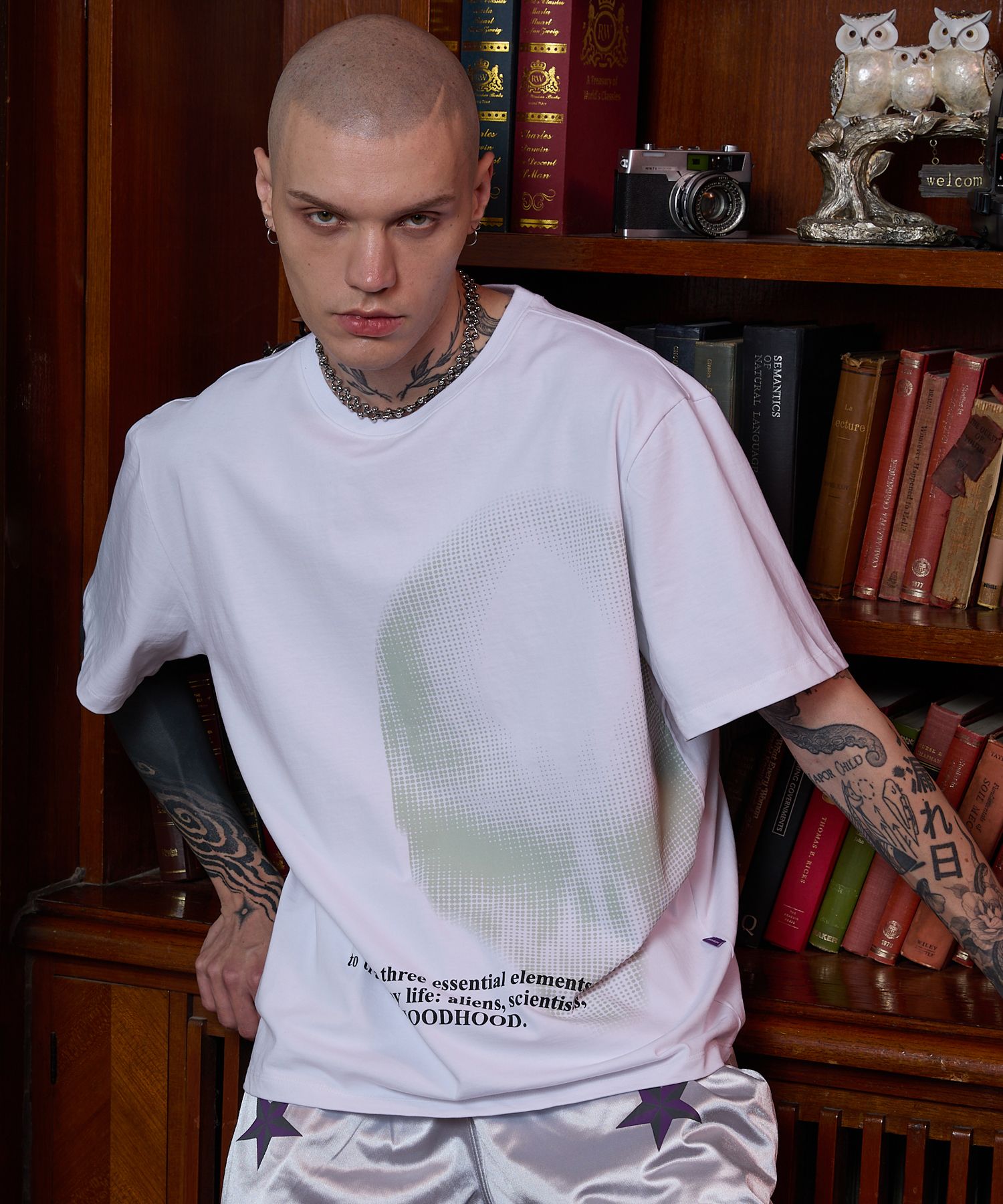 MUSINSA公式 | HOODHOOD Big Face Alien Graphic Short-sleeved T-shirt White