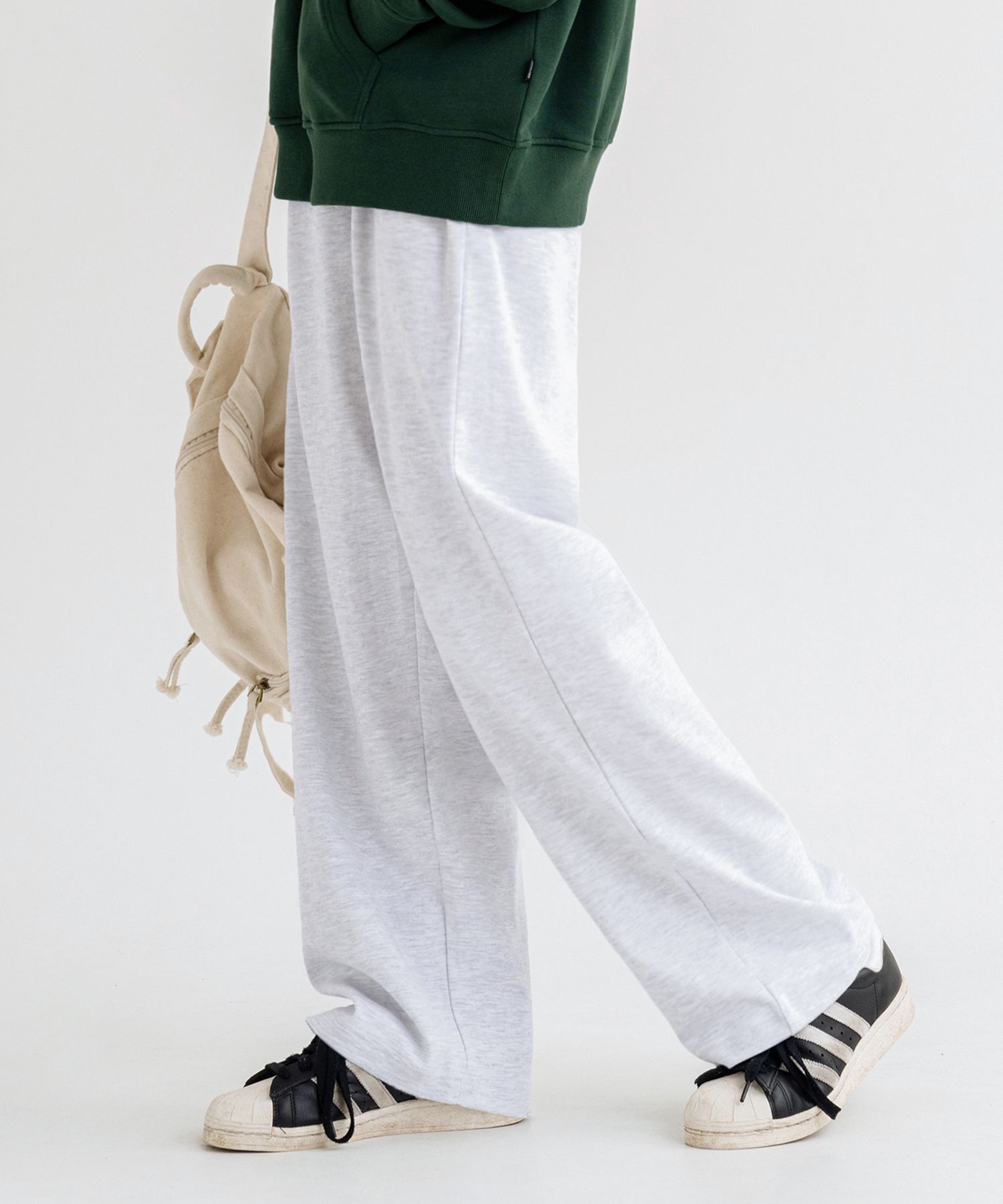 MUSINSA | LEMAIN SECOND ONE-TUCK WIDE SWEAT PANTS [WHITE MELANGE]