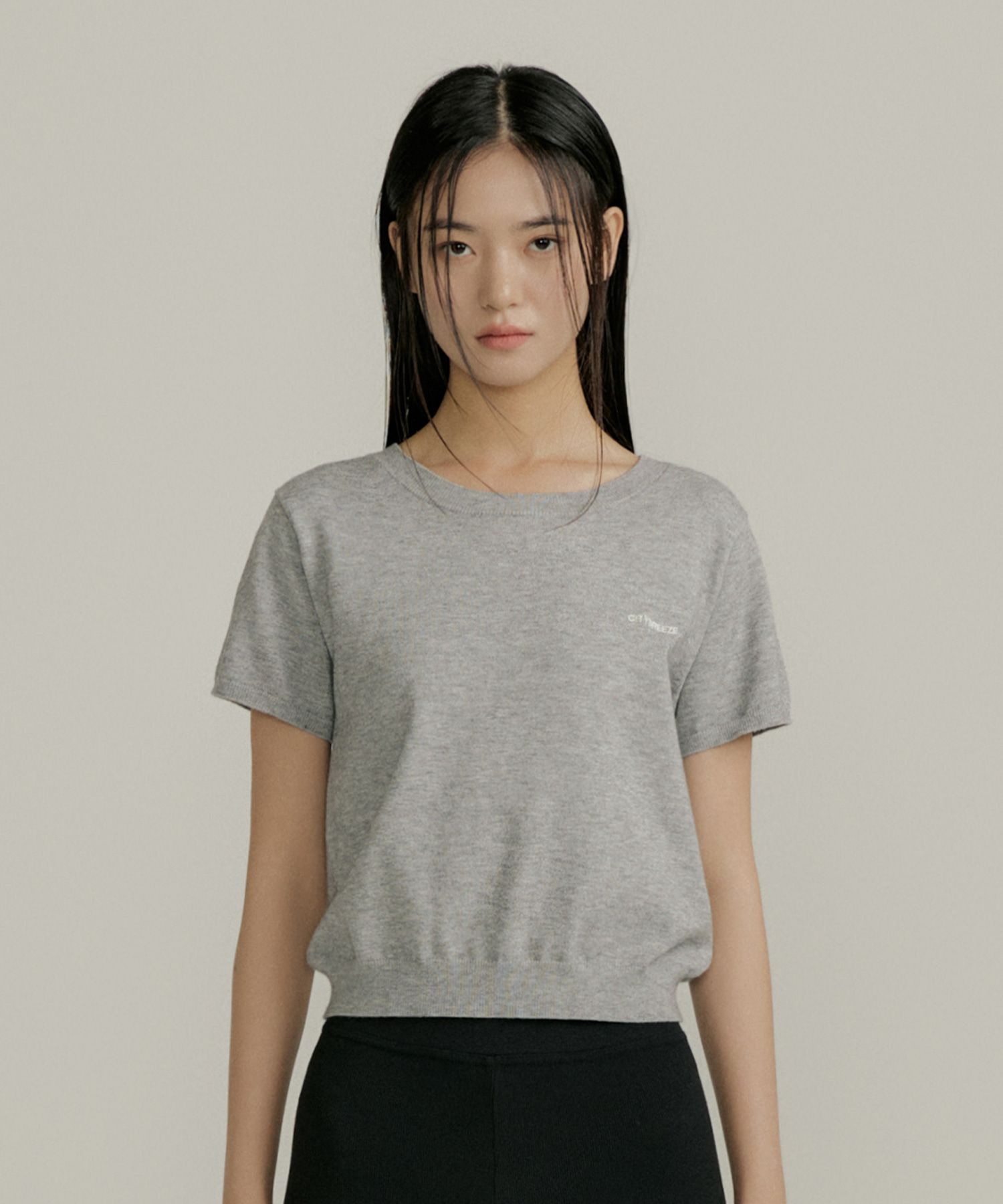 MUSINSA公式 | CITYBREEZE WOMAN Essential Round Neck Short Sleeve Knit_GREY