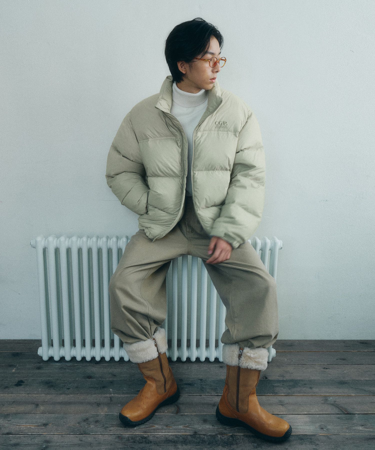 MUSINSA | Codegraphy [24 years Ver.] RDS Essential Duck Down Pupa Short Padding_Khaki