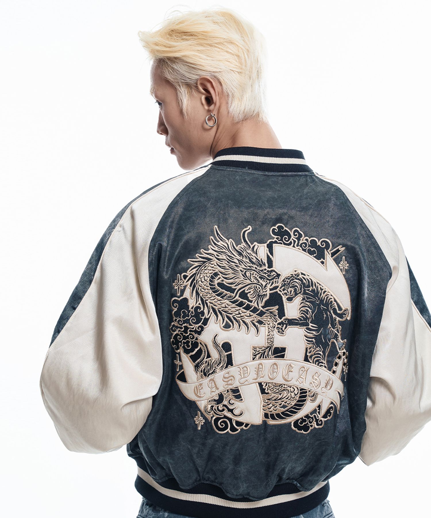 MUSINSA公式 | EASY NO EASY Washed Crop Scarf - Black