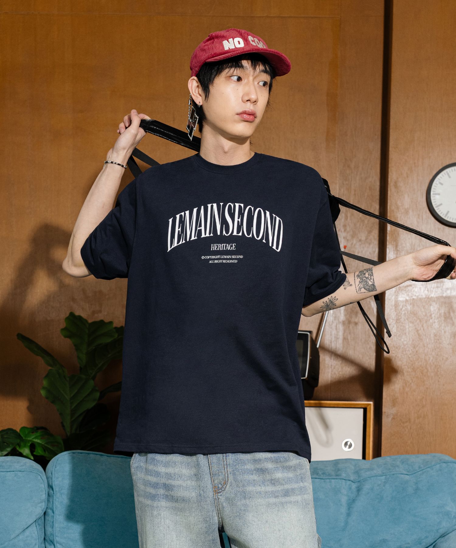 MUSINSA公式 | LEMAIN SECOND Heritage Arch Logo Overfit Short Sleeve Tee [Navy]