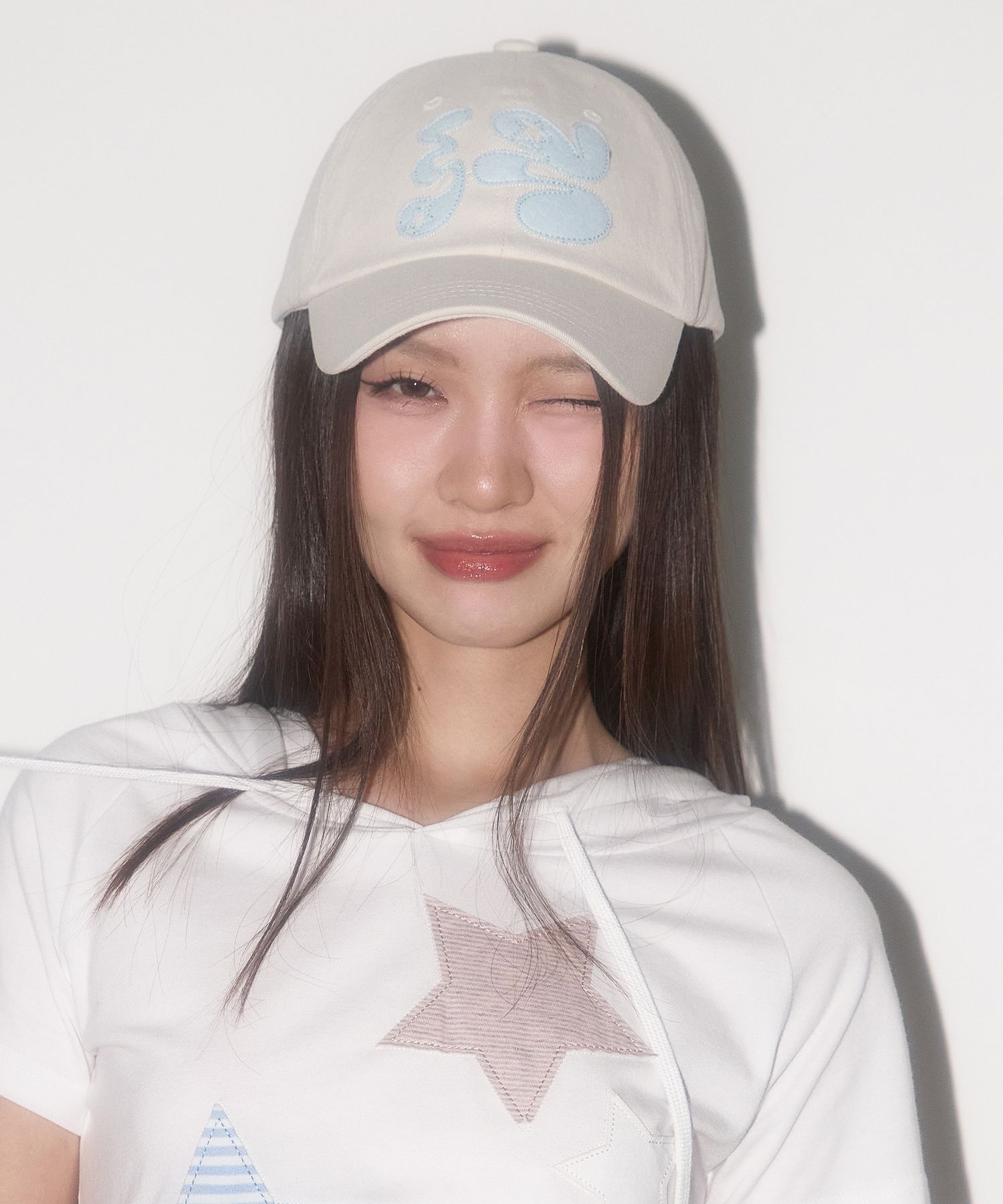 MUSINSA公式 | ILLIGO IG Logo Felt Ball Cap Cream