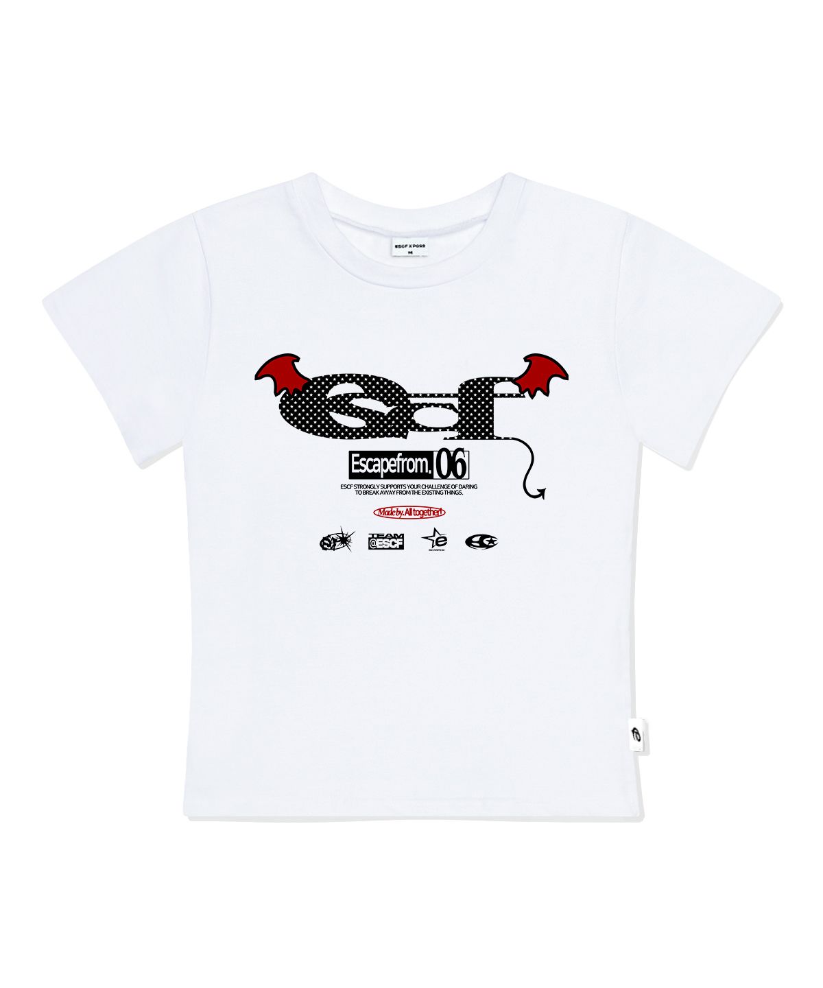 MUSINSA公式 | ESCAPEFROM デビル ESCF ロゴ コラージュプリント スリムフィット 半袖Tシャツ ホワイト