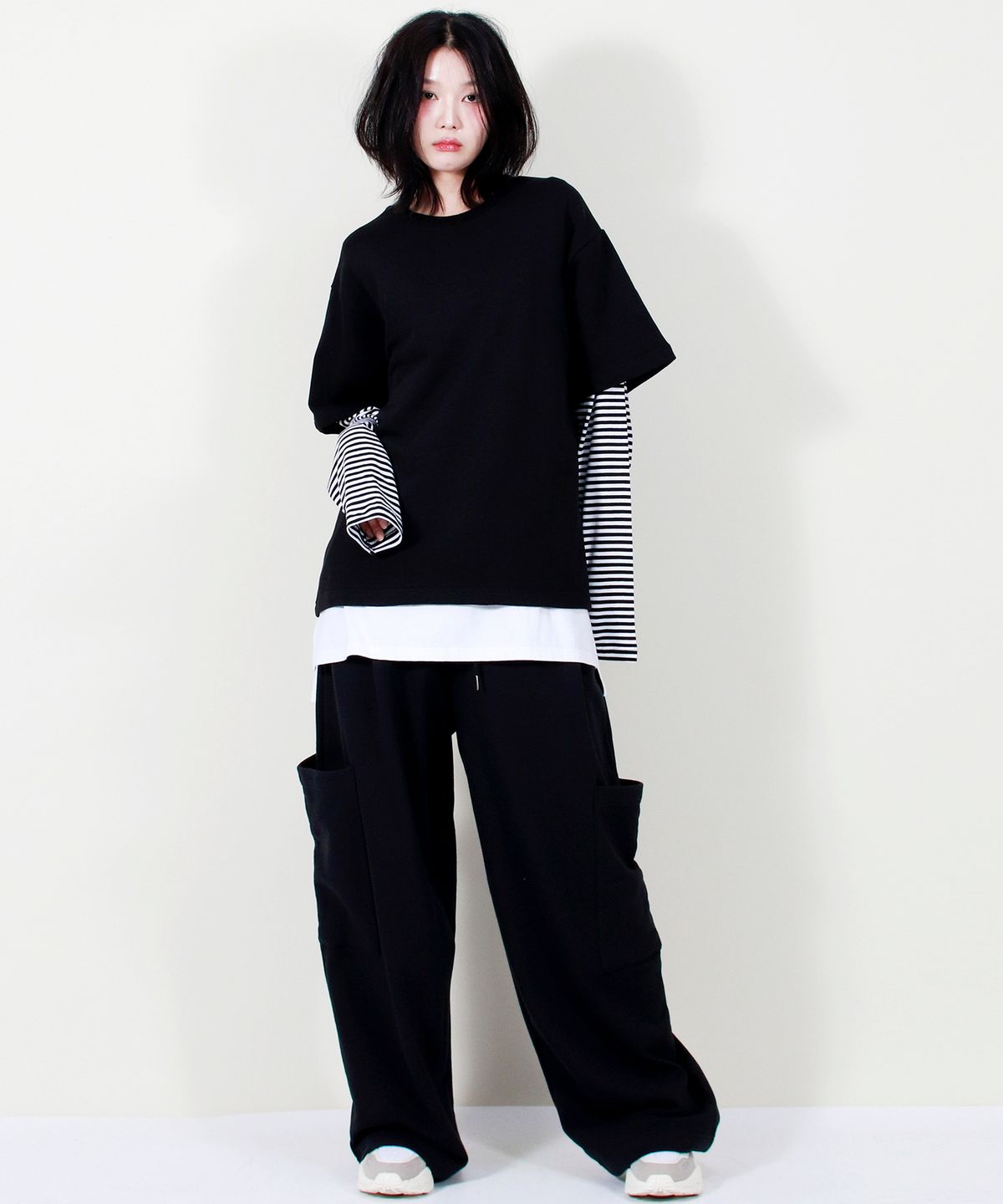 드마크(DEMARC) SIDE POCKET WIDE ONE-TUCK REAL STREET SWEAT PANTS BLACK ...