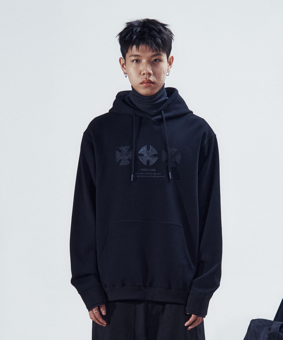 노드랩스(NODE LABS) DEV:7 GOTHIC CROSS HOODIE_BLACK - 사이즈 & 후기 | 무신사