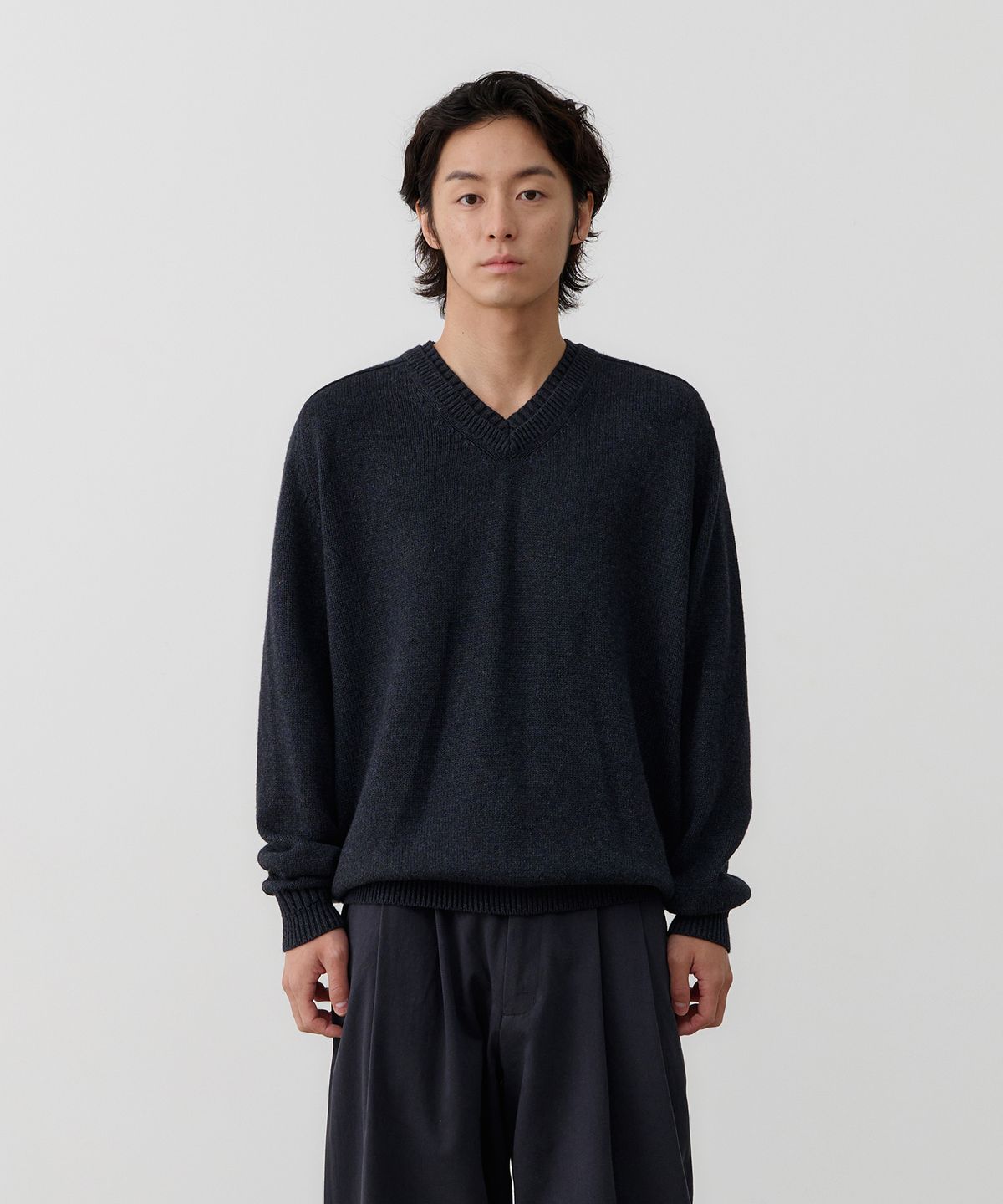 노운(NOUN) layered V neck knit (charcoal) - 사이즈 & 후기 | 무신사
