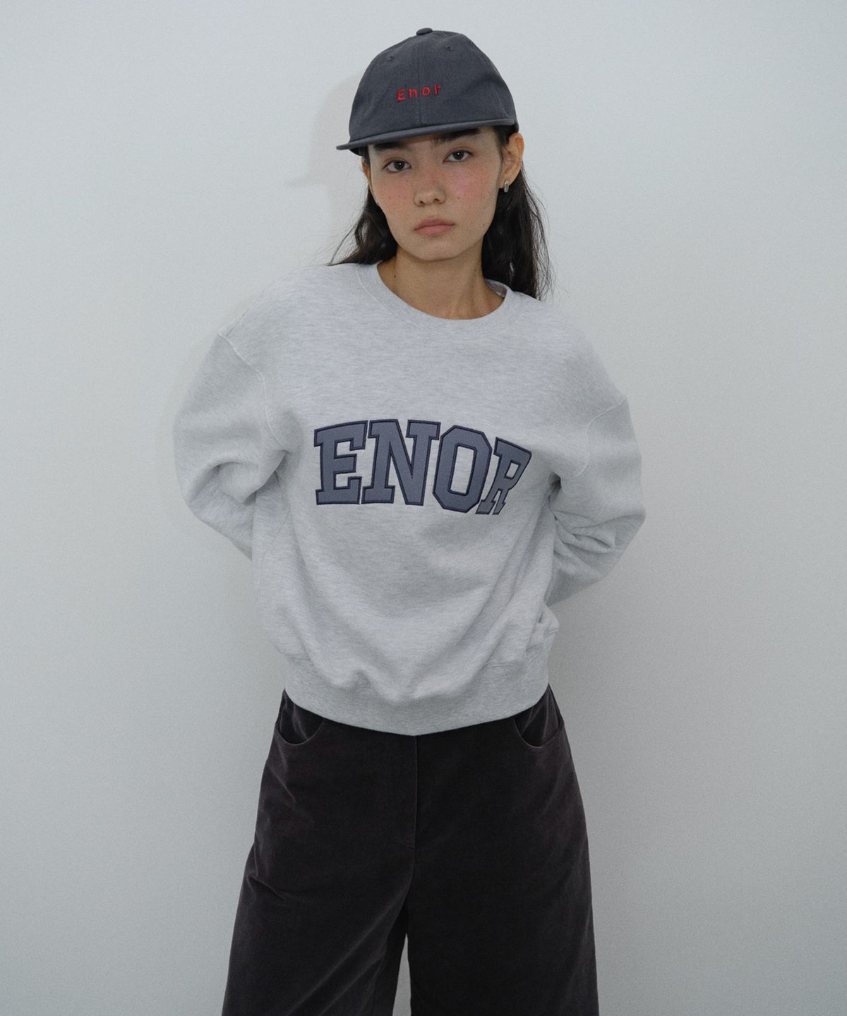 엔오르(EN OR) [CORE] ENOR CORE SWEATSHIRT - LIGHT GREY - 사이즈 & 후기 | 무신사