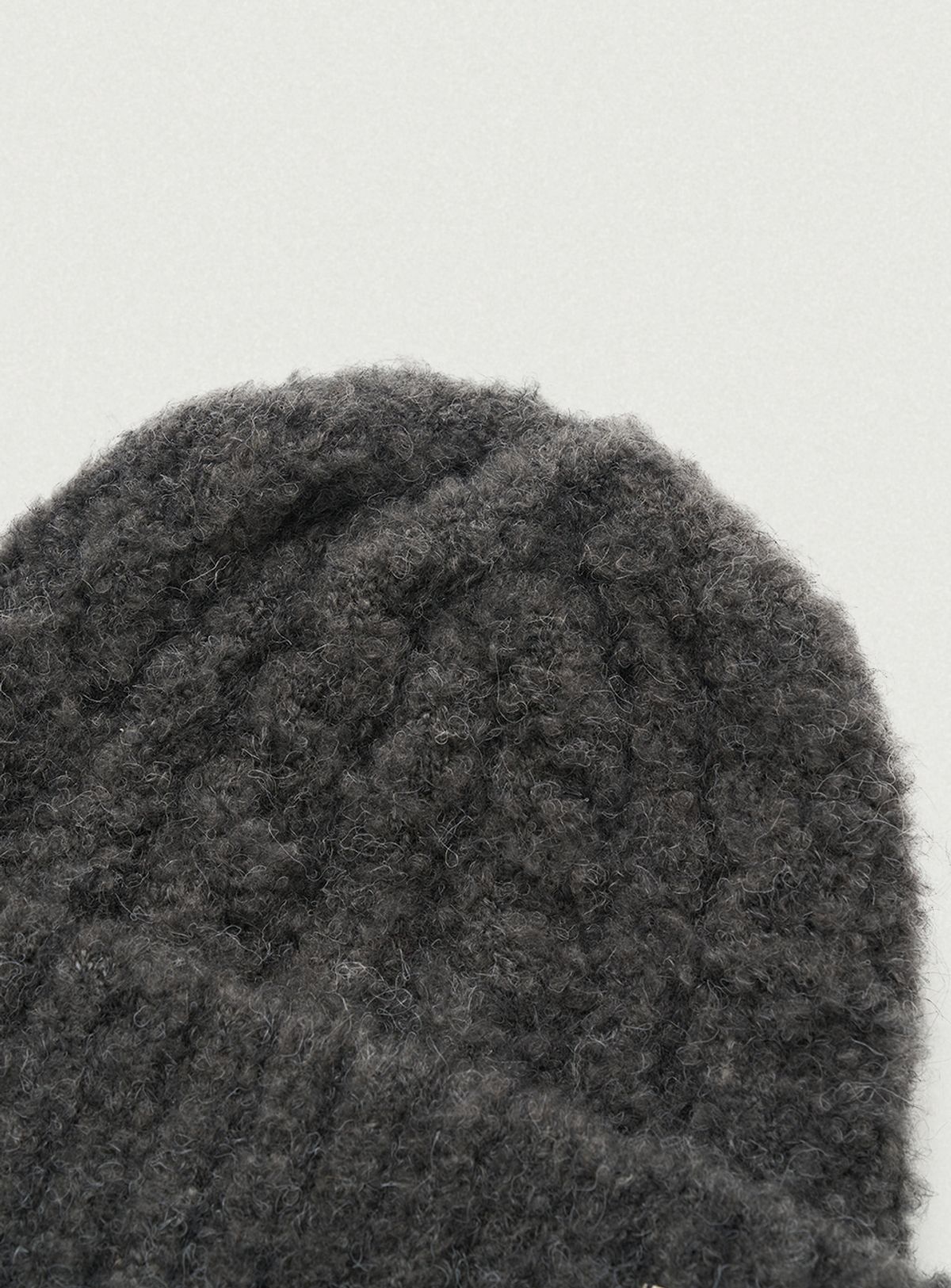 더바넷(THEBARNNET) Bouclé Cable Knit Beanie_Charcoal - 사이즈 & 후기 | 무신사